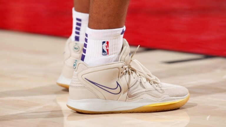Top 5+ Mẫu Giày Bóng Chuyền Nike 2025 Thoải Mái, Tăng Hiệu Suất
